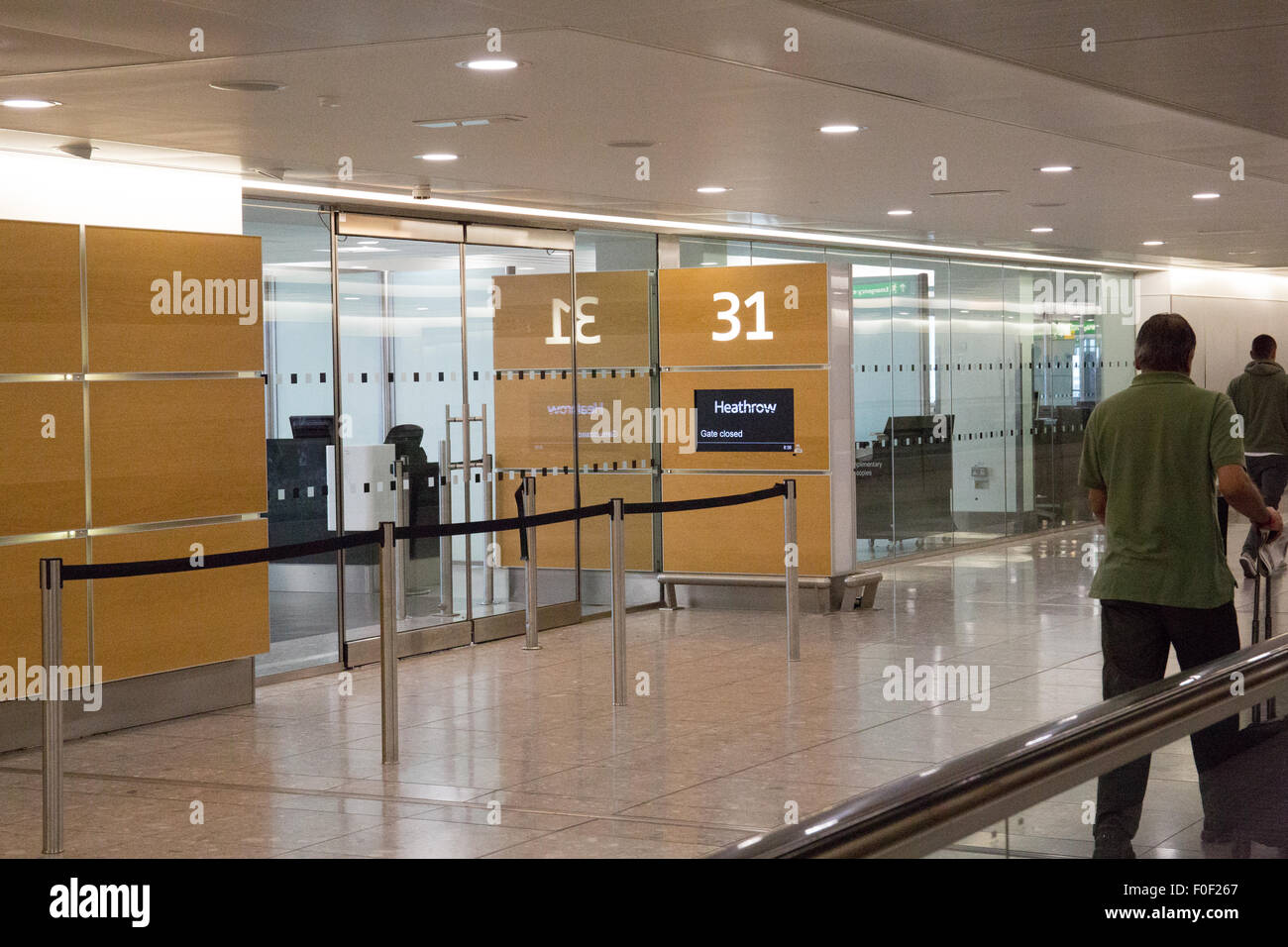 Departure gate 31 at London Heathrow airport Terminal 3 Stock Photo - Alamy