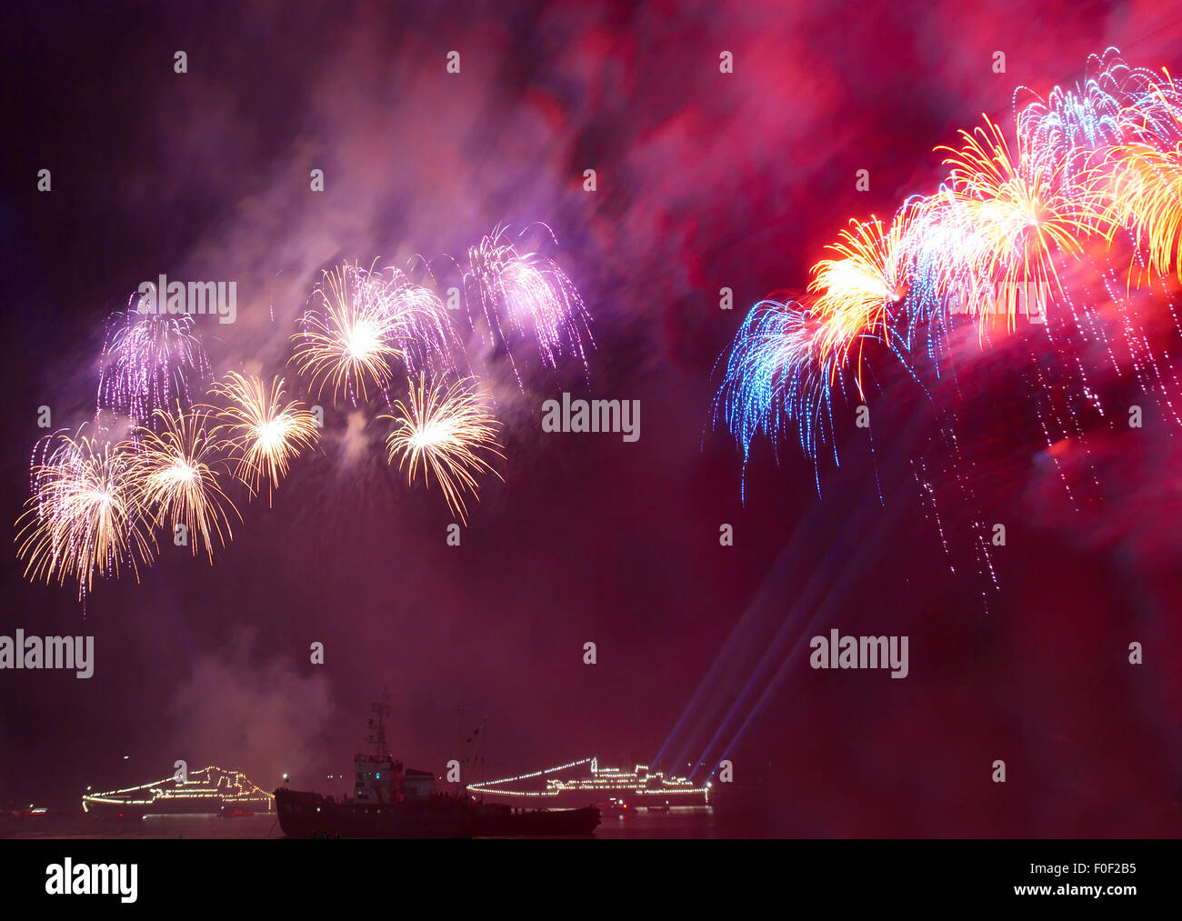 Fireworks above the bay Stock Photo - Alamy