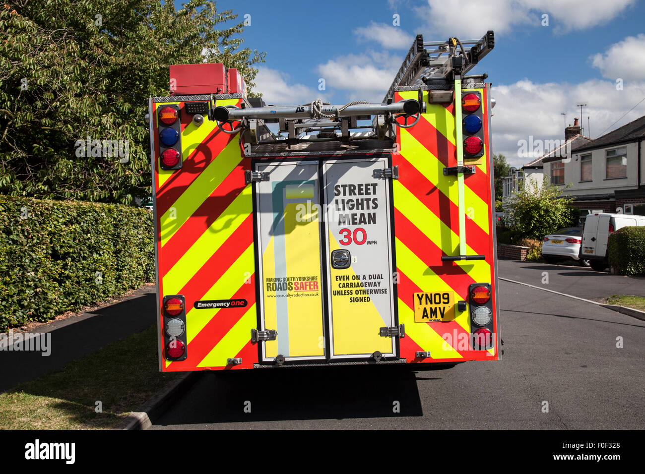 Back of fire engine uk Stock Photo: 86383536 - Alamy