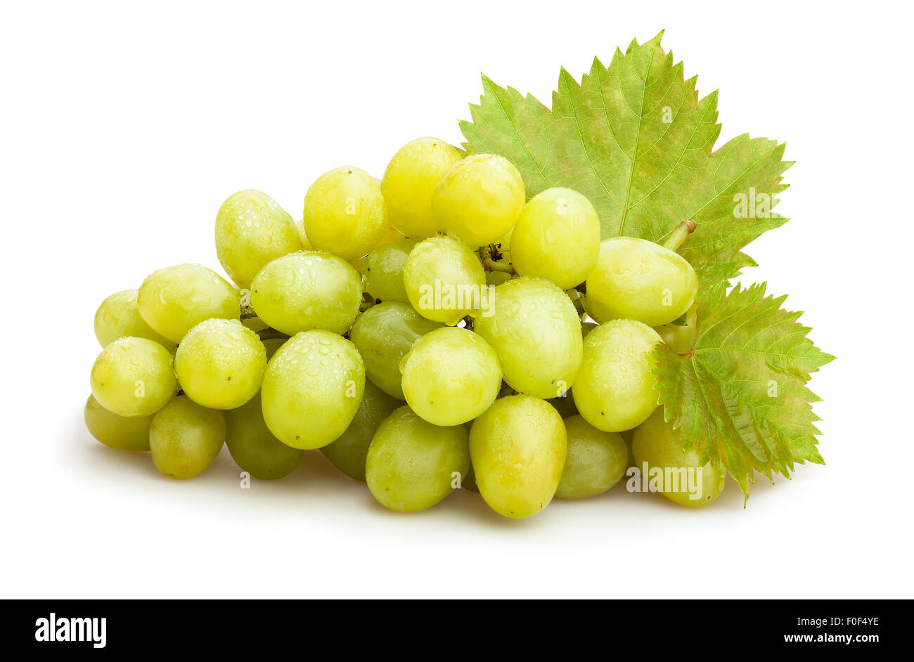 white grapes isolated Stock Photo - Alamy