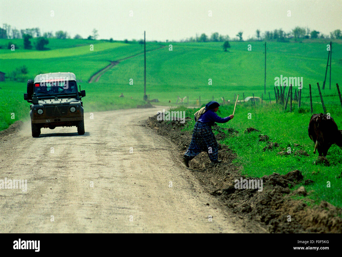 British army in Kosovo as part of the NATO peacekeeping force Stock ...