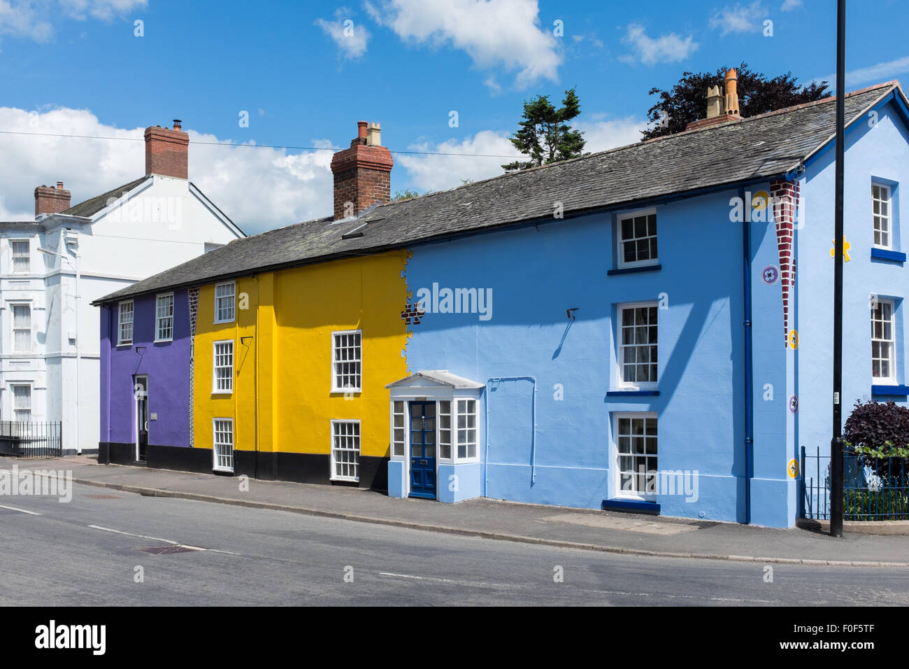 Brightly painted houses in Church Street, Bishop's Castle, Shropshire ...