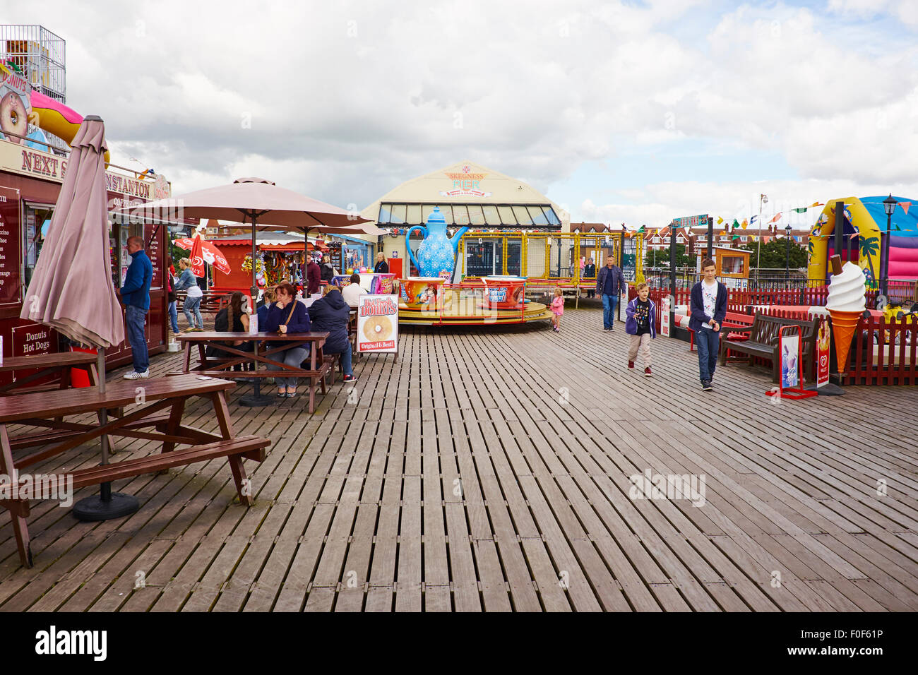 Skegness Pier, Skegness Lincolnshire UK Stock Photo - Alamy