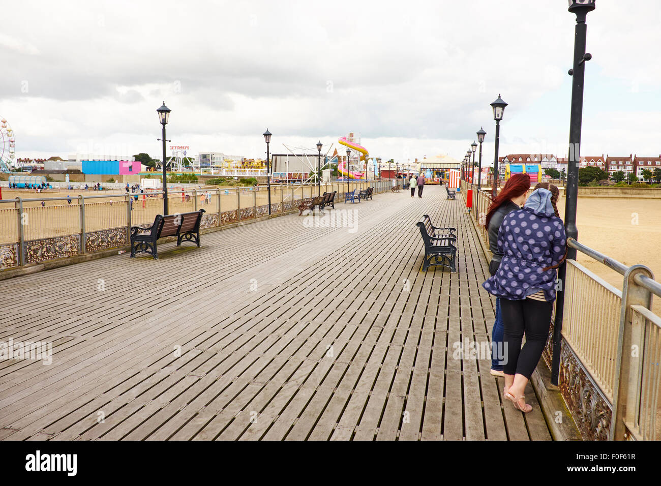 Skegness pier hi-res stock photography and images - Alamy