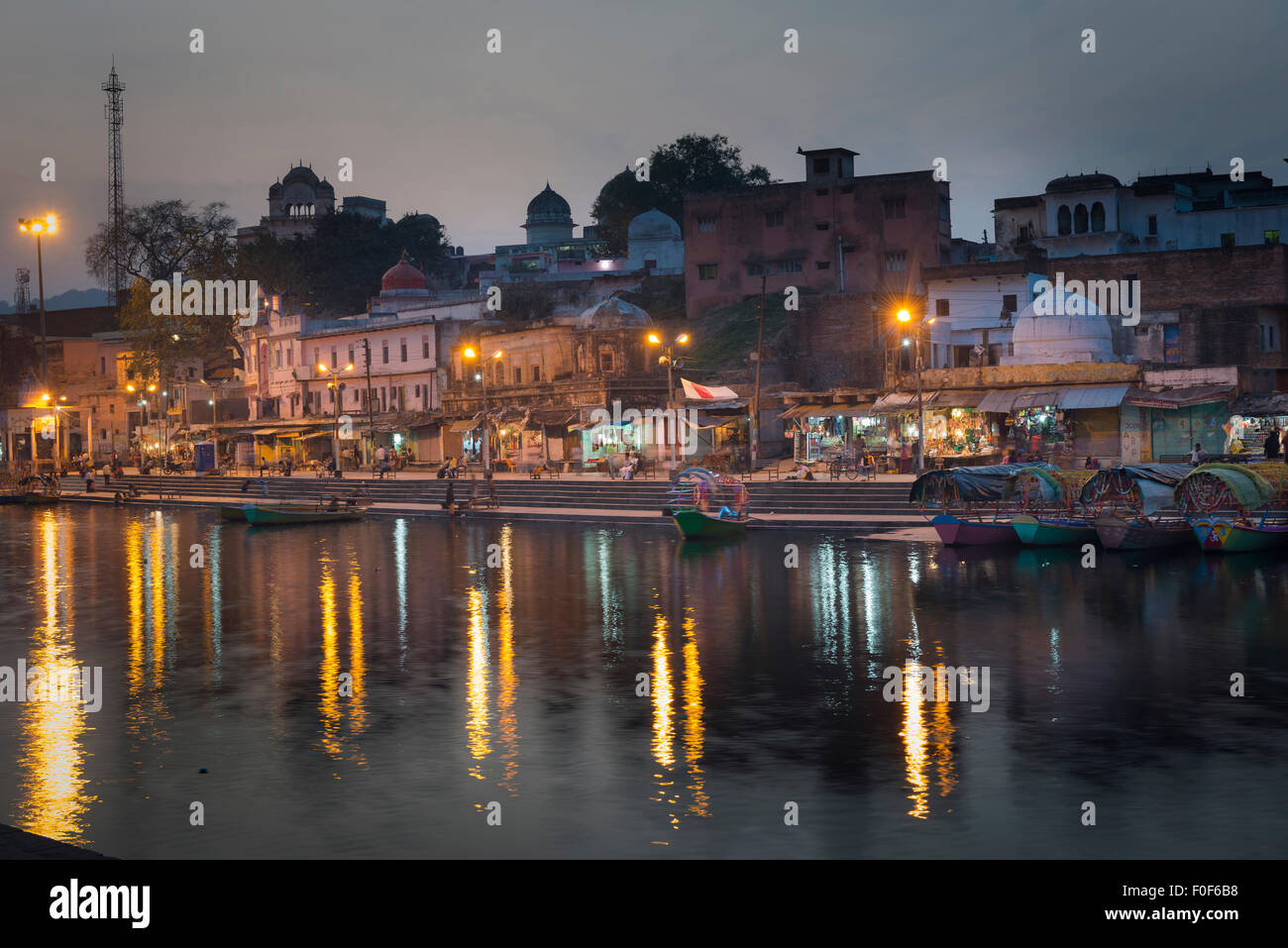 Early evening in the Hindu holy town of Chitrakoot on the Mandakini ...
