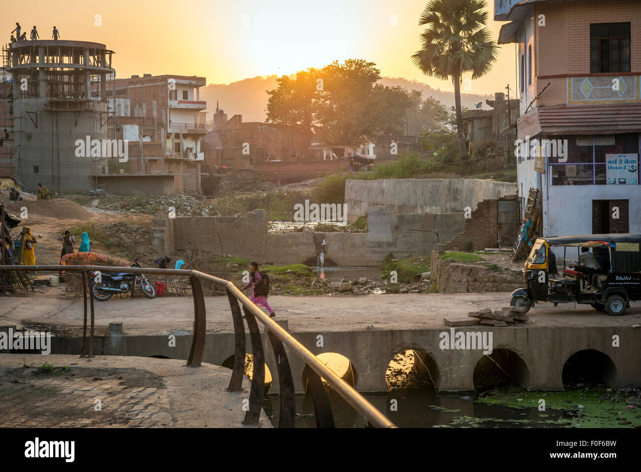 Early evening in the Hindu holy town of Chitrakoot on the Mandakini ...