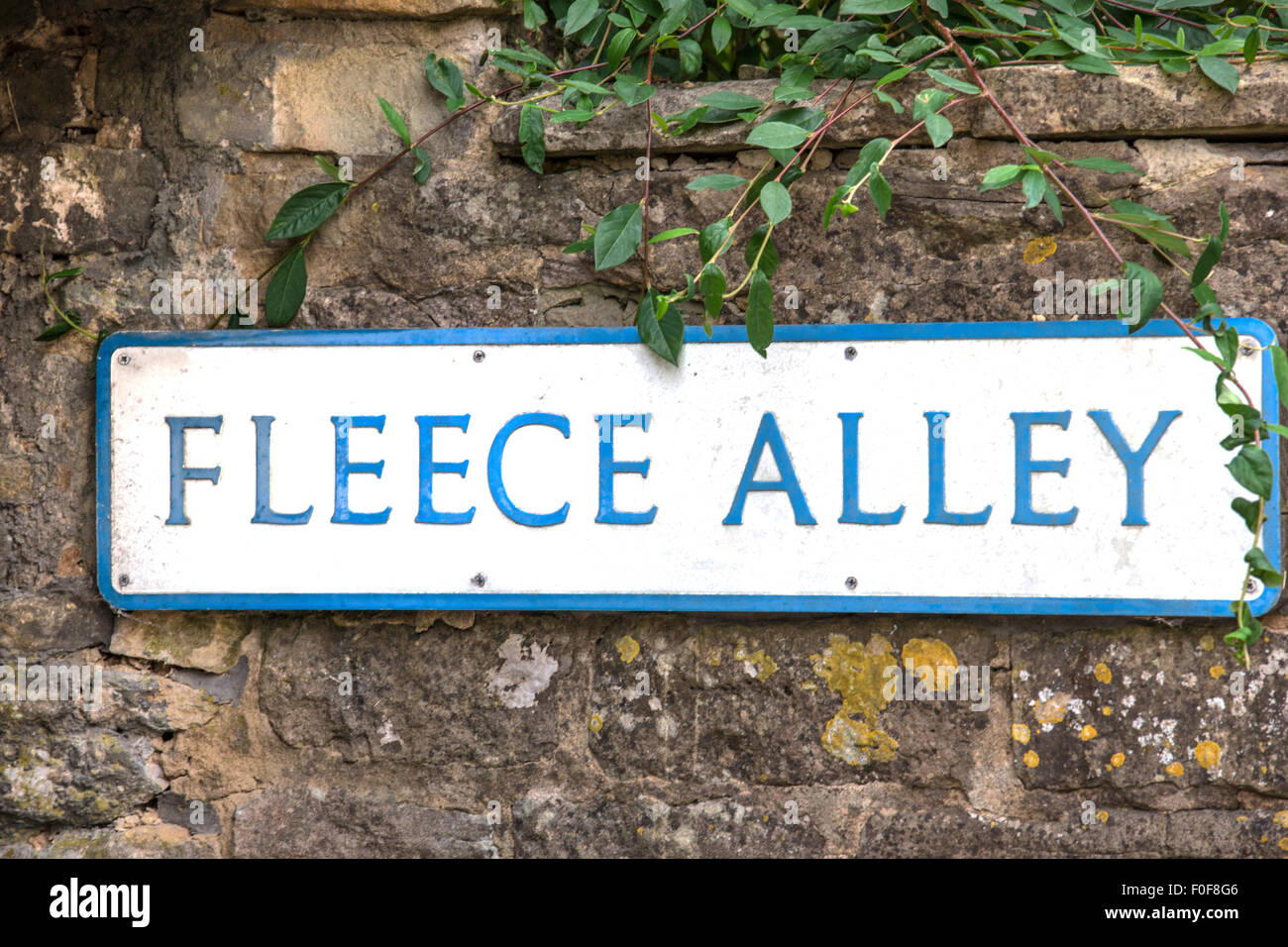 Uk alleyways hi-res stock photography and images - Alamy