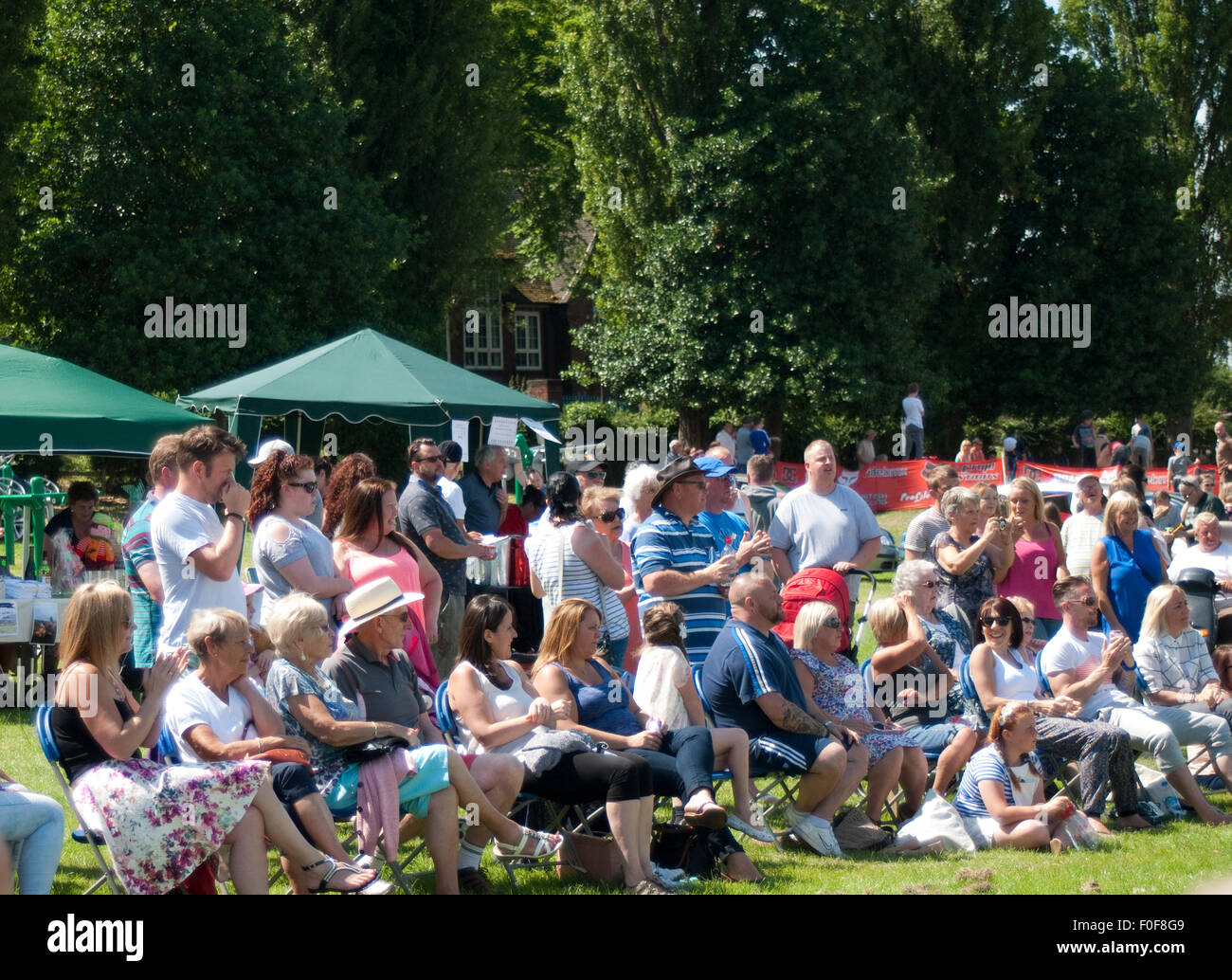 Reportage images of the Big Local Fun Day at Barnes Park Grassmoor ...