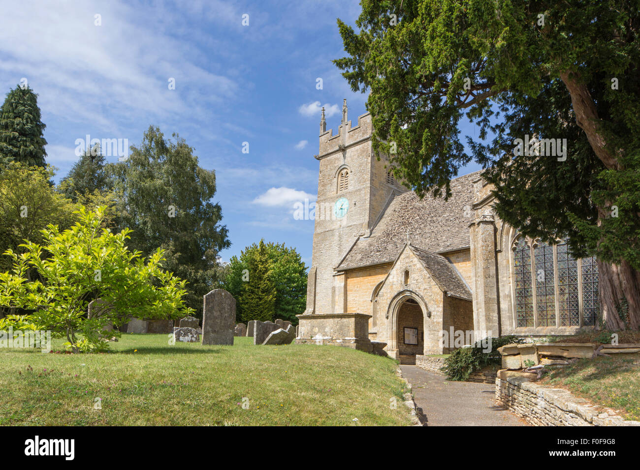 St james church longborough hi-res stock photography and images - Alamy