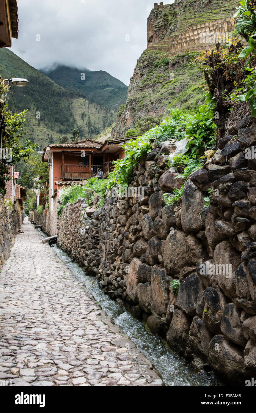 Ollantaytambo village. Inca village in Sacred valley, Cusco. Peru Stock ...