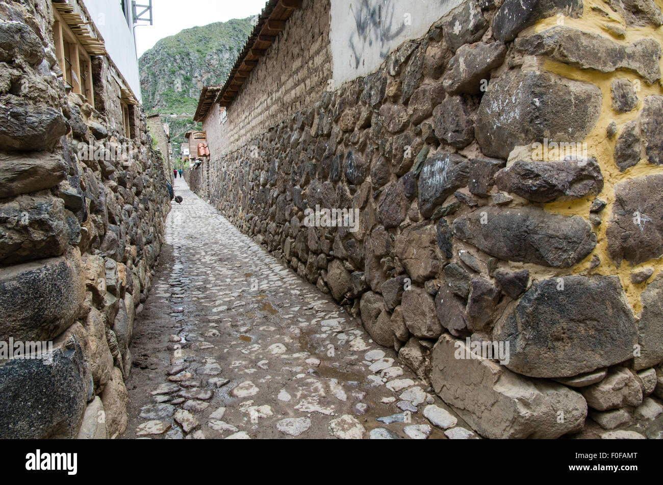 Ollantaytambo village. Inca village in Sacred valley, Cusco. Peru Stock ...