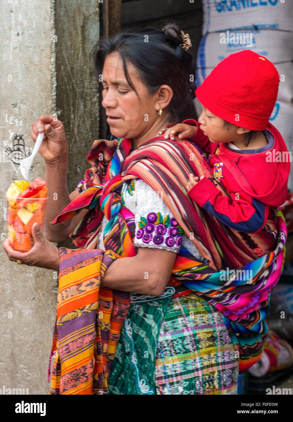 Guatemalan indian woman hi-res stock photography and images - Alamy