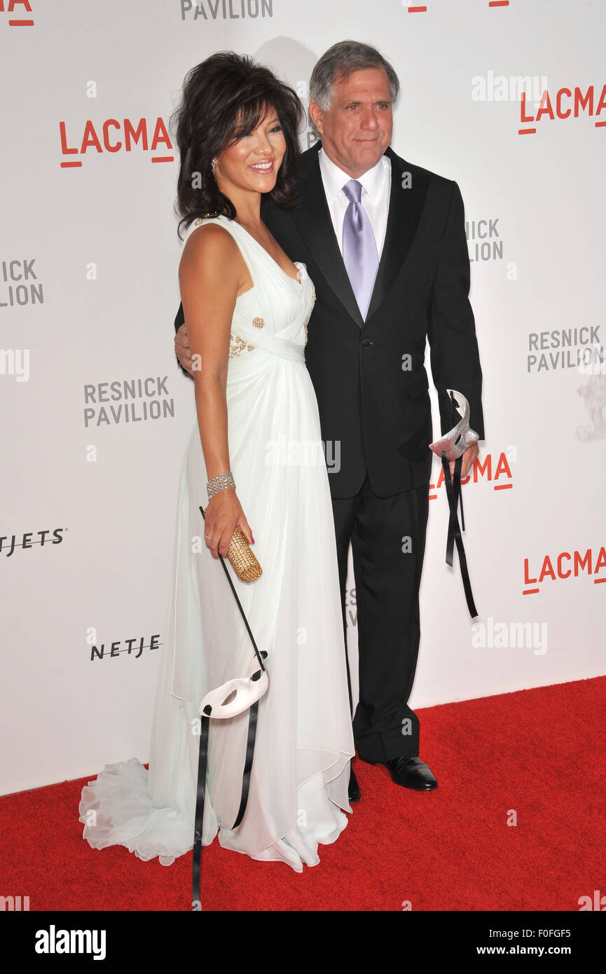 LOS ANGELES, CA - SEPTEMBER 25, 2010: Leslie Moonves & wife Julie Chen ...