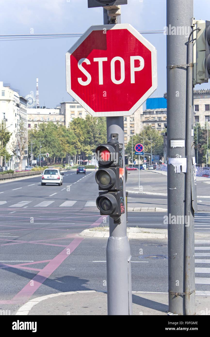 Stop sign with light hi-res stock photography and images - Alamy