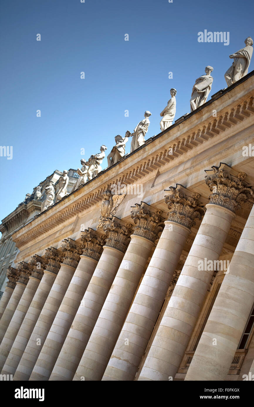 Facade, columns and statues of Bordeaux opera Stock Photo - Alamy