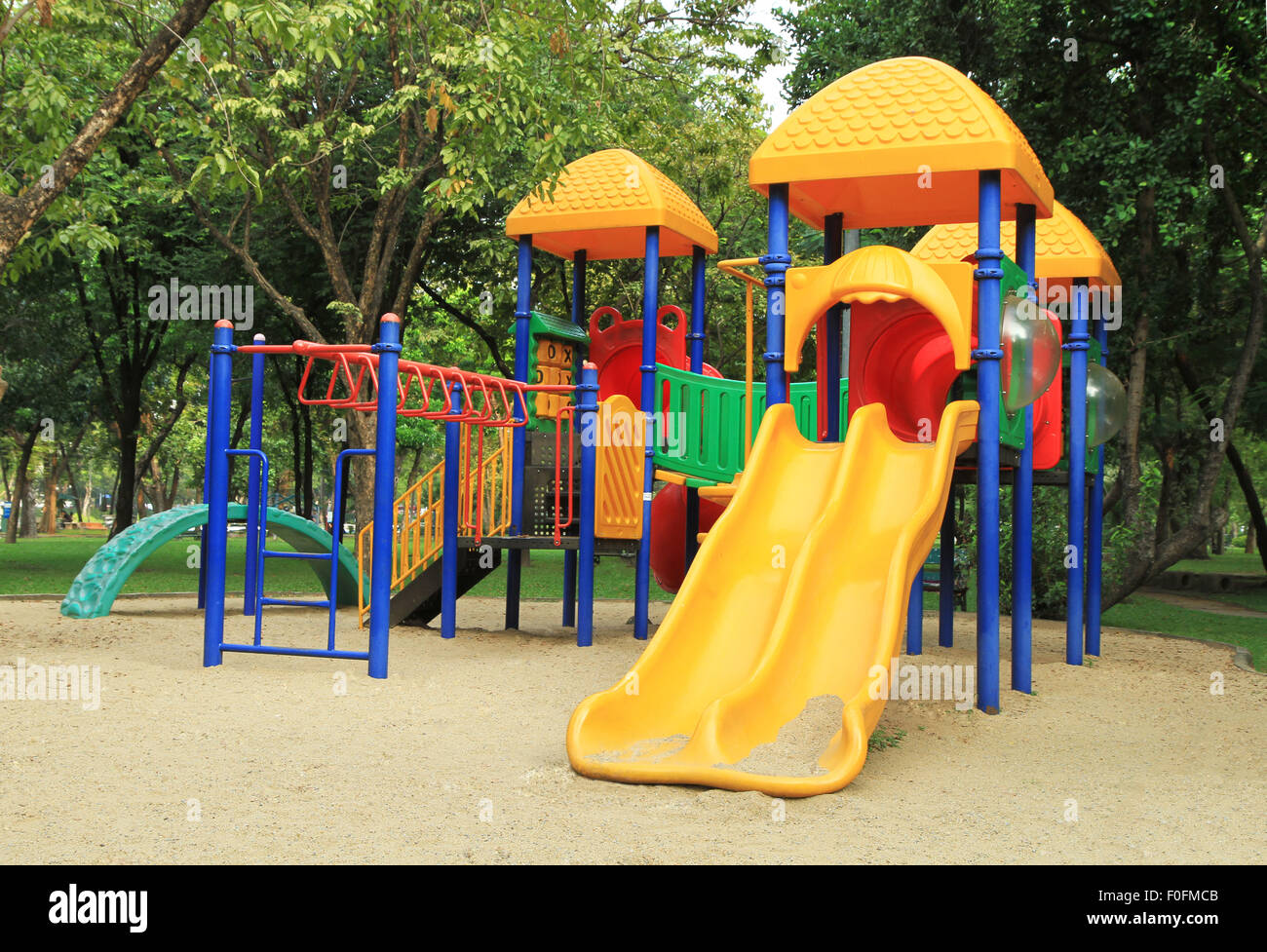Children park playground climb hi-res stock photography and images - Alamy