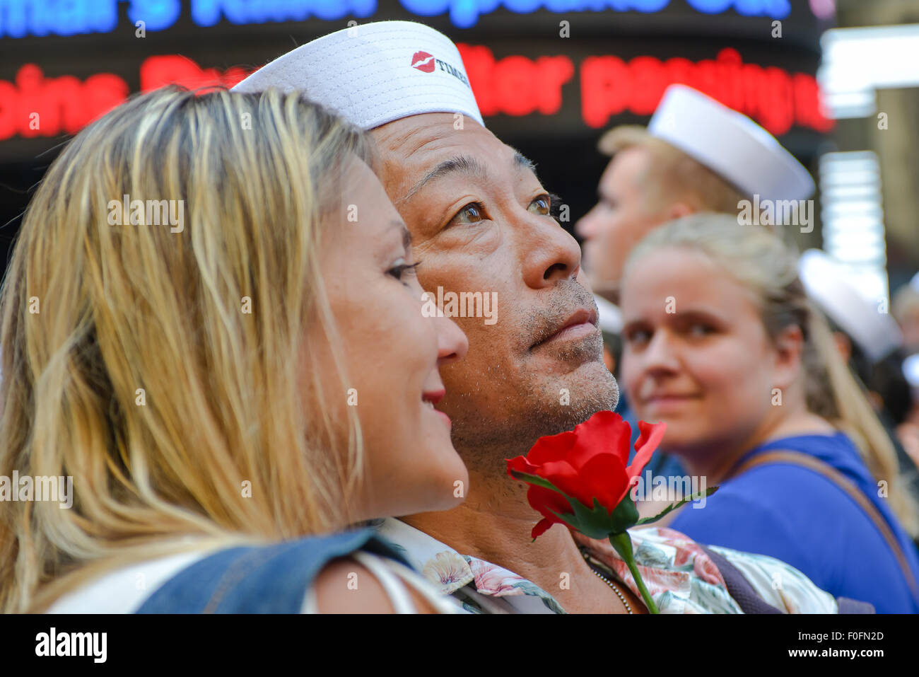 World war ii famous kiss hi-res stock photography and images - Alamy
