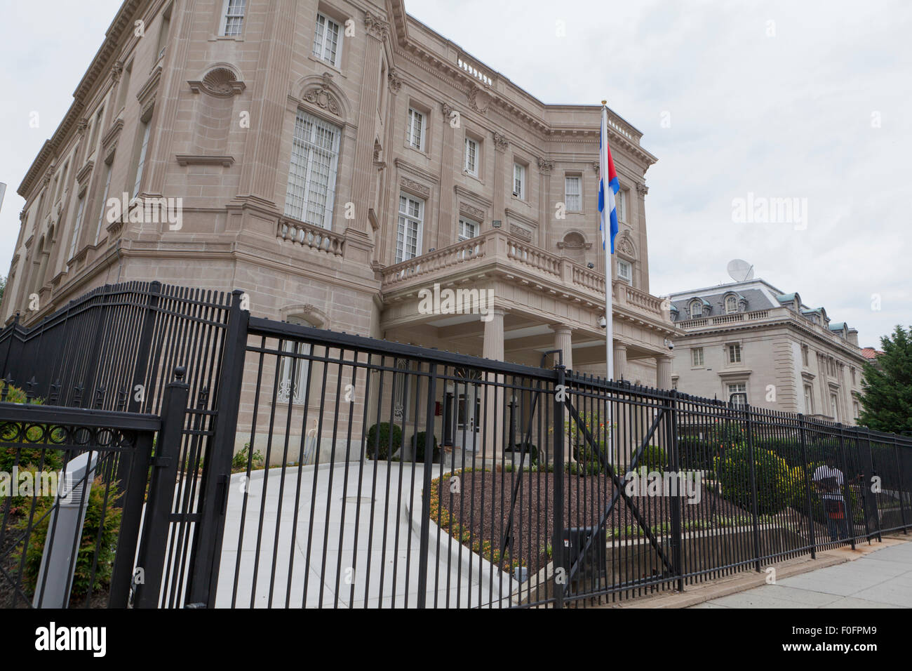 Cuban embassy hi-res stock photography and images - Alamy