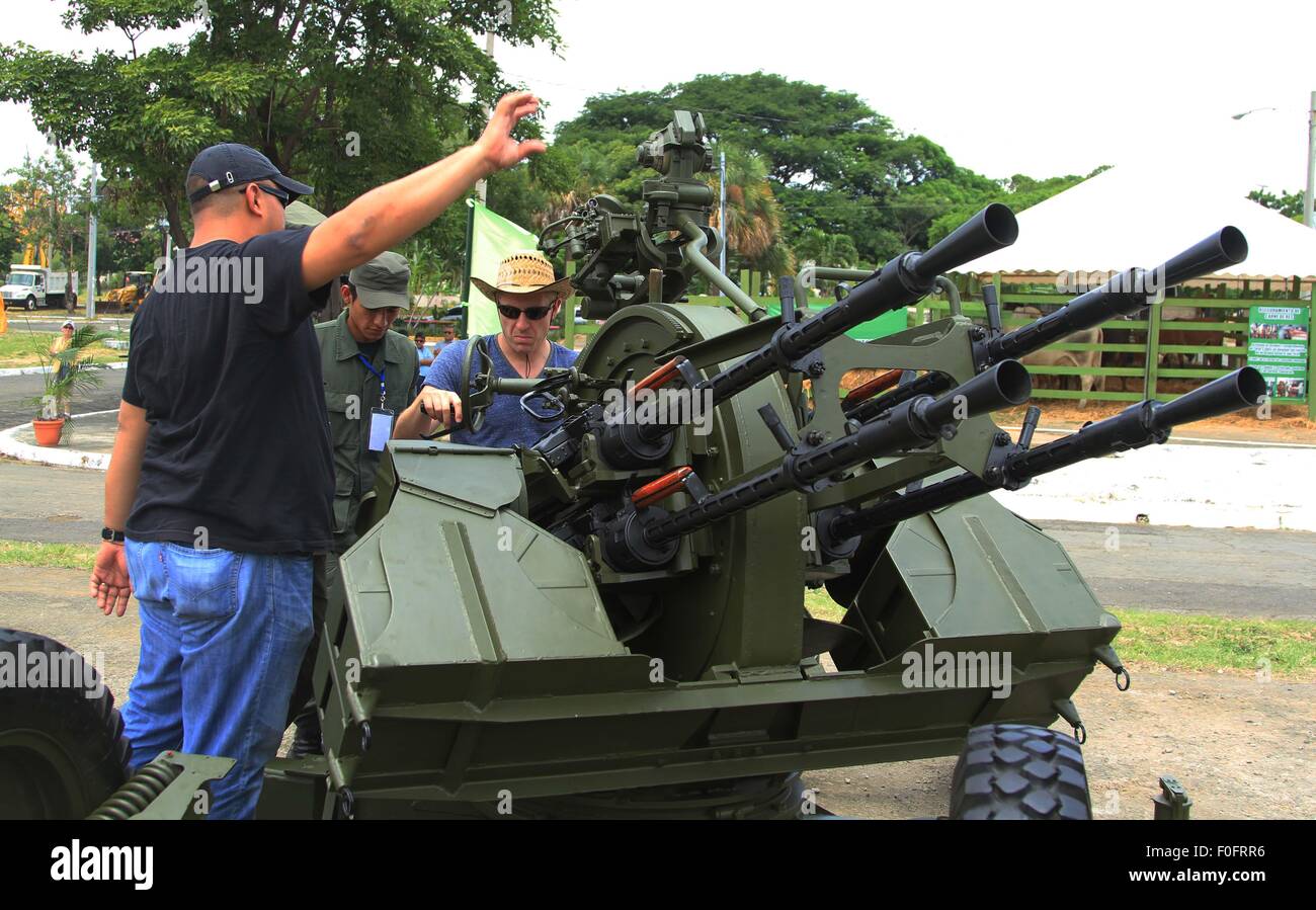 Managua, Nicaragua. 14th Aug, 2015. Members of the Nicaraguan Army take ...