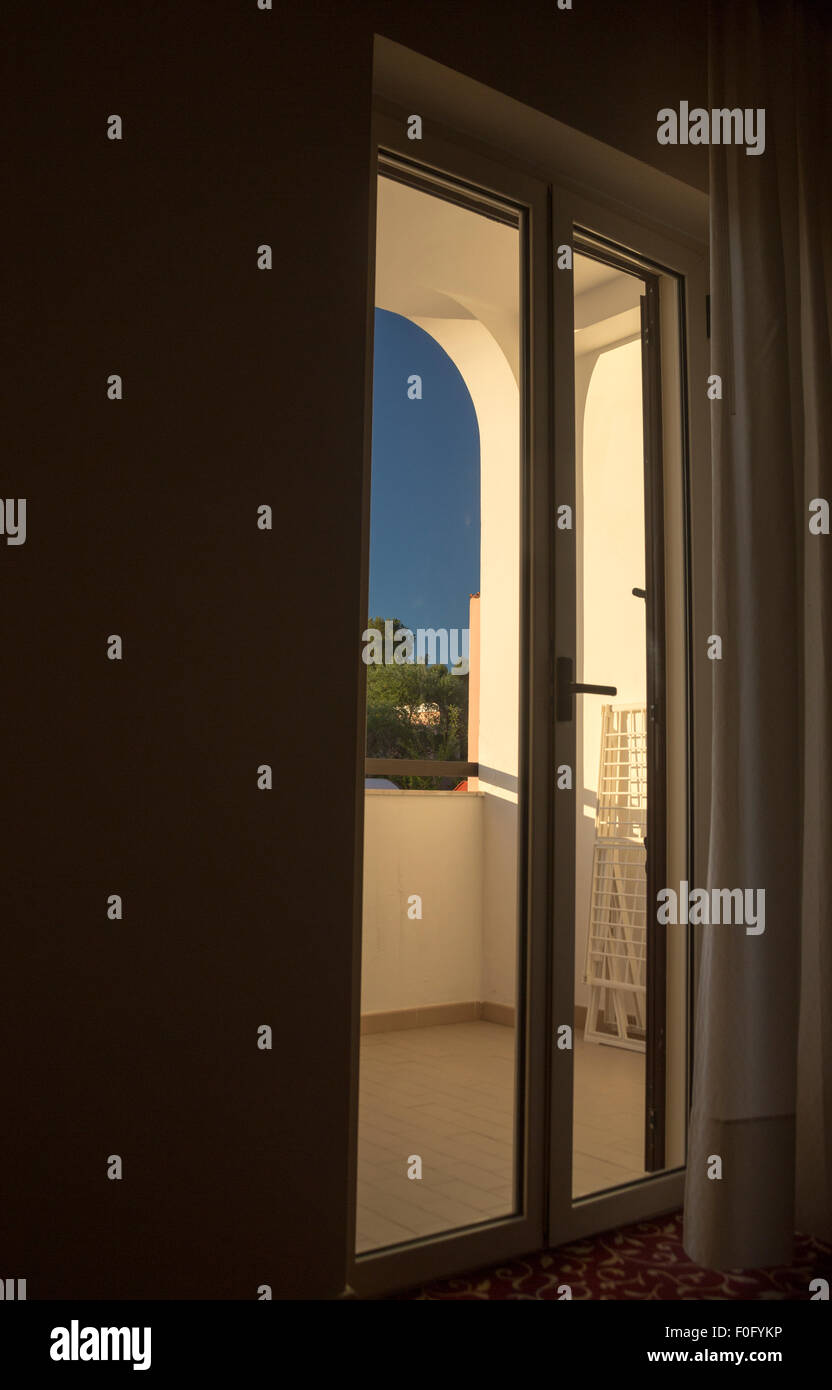 Glass doors hotel room hi-res stock photography and images - Alamy