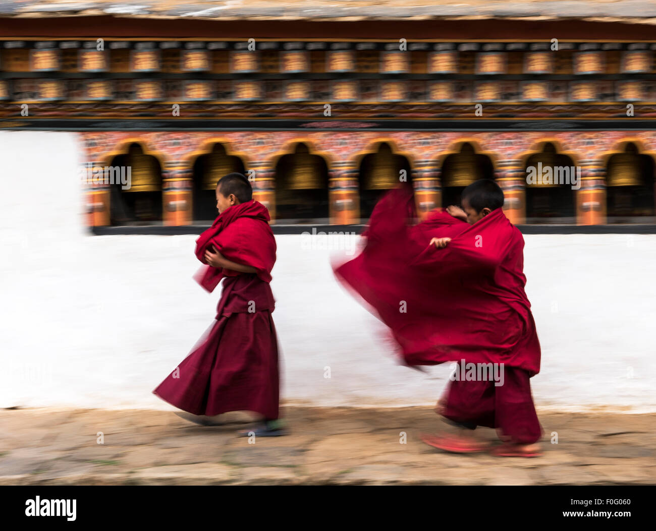 Buddhist monks walking hi-res stock photography and images - Alamy