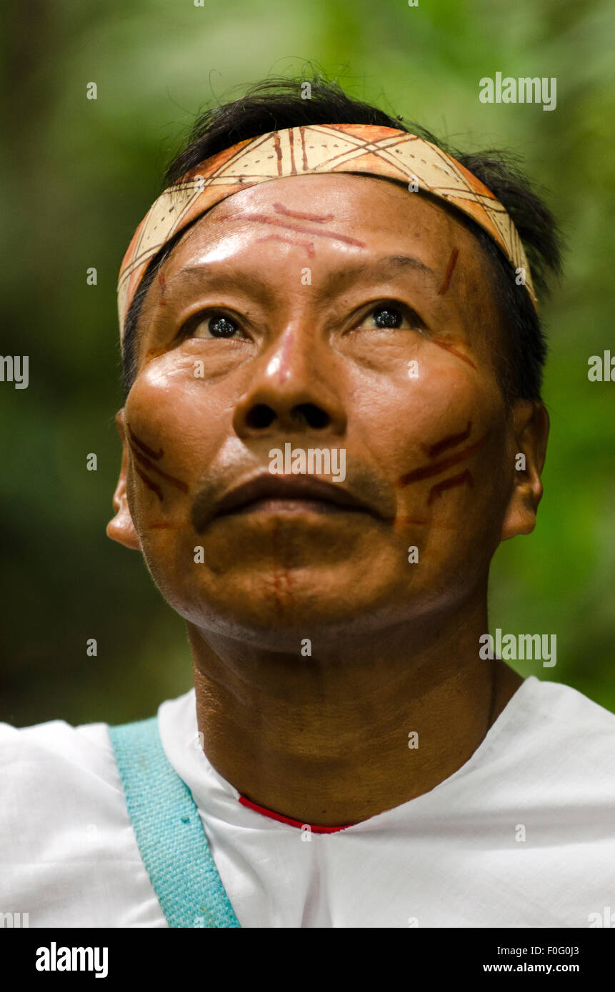 Amazon tribe hi-res stock photography and images - Alamy