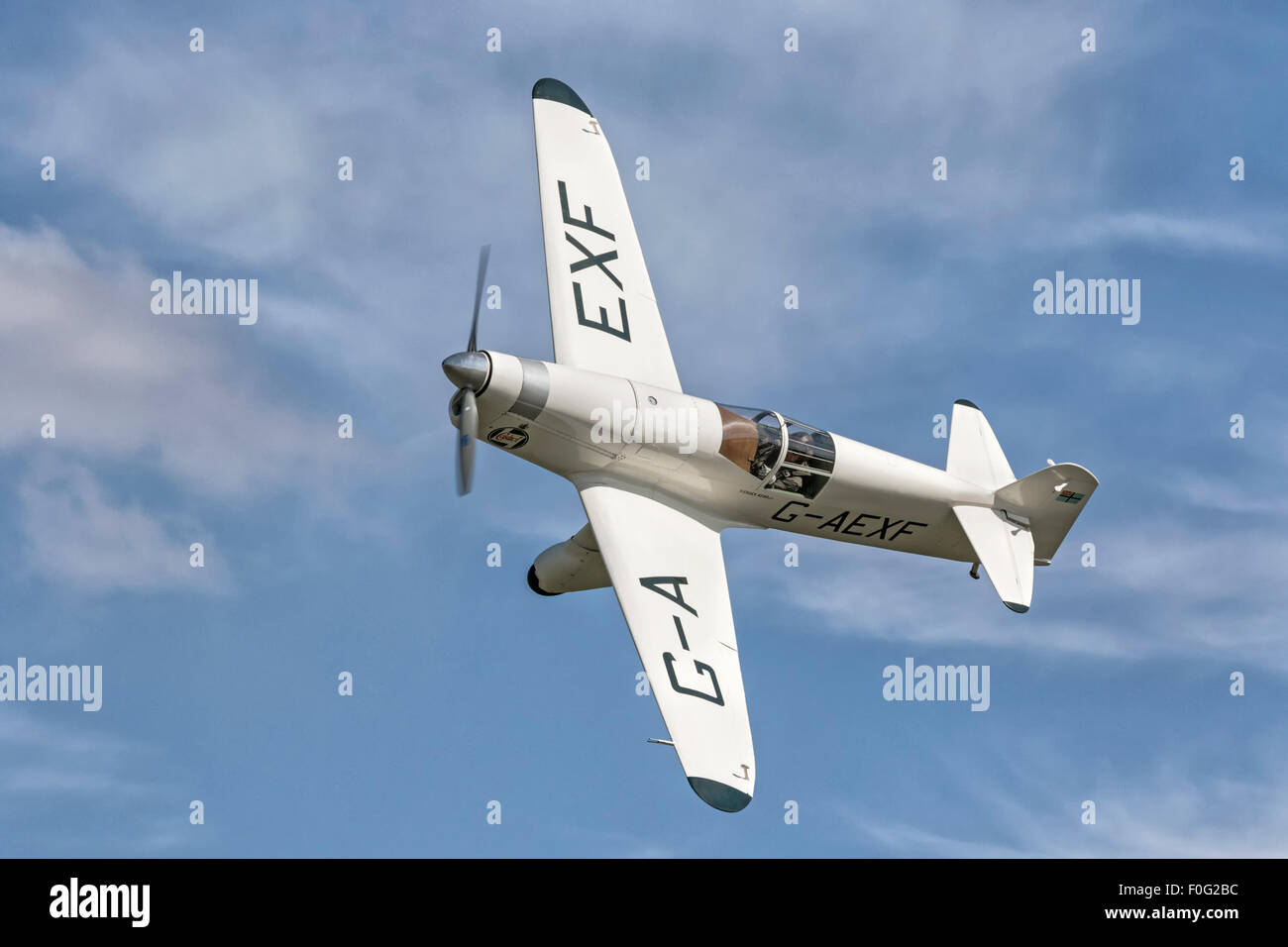 Racing aircraft hi-res stock photography and images - Alamy