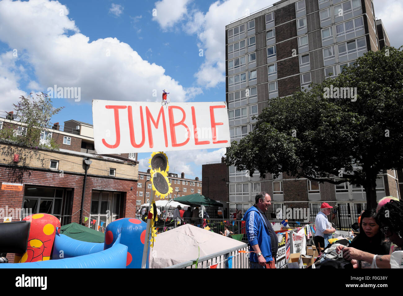 Jumble Sale Stock Photos & Jumble Sale Stock Images - Alamy