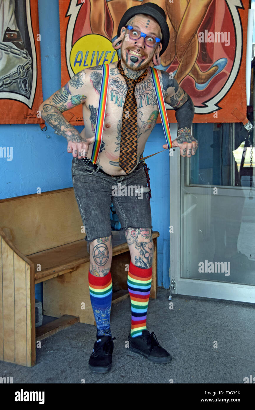 Portrait of a tattooed Sideshow by the Seashore performer in Coney ...