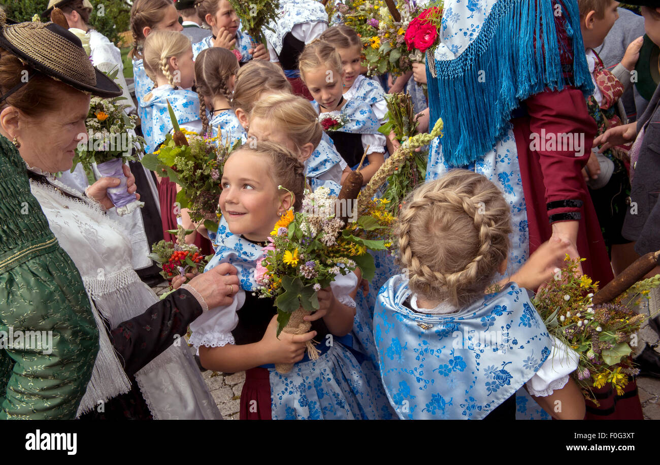 Kochel am See, Germany. 15th August, 2015. Girls wearing traditional ...