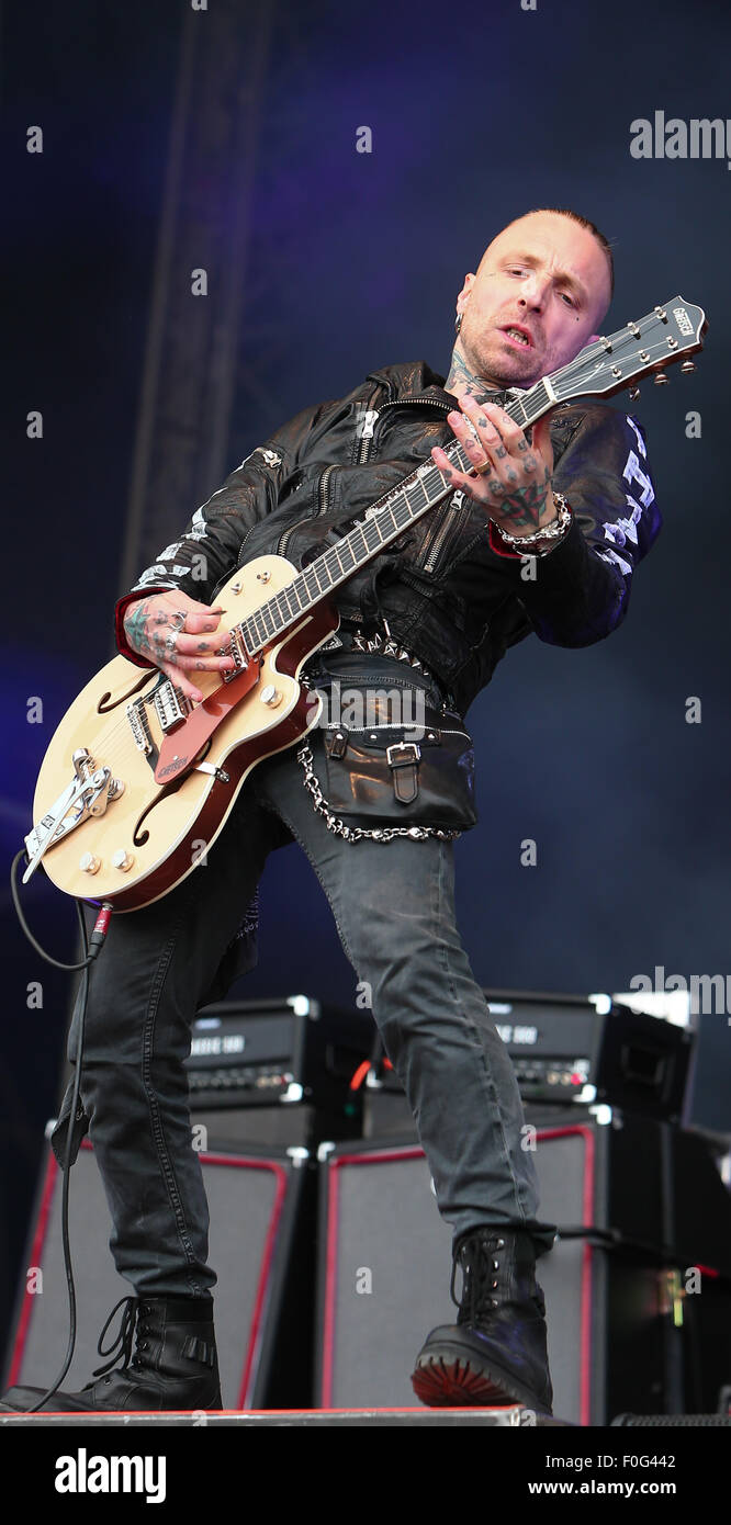 Download day 3 - Backstreet Babies - Encore Stage Featuring: Nicke Borg ...