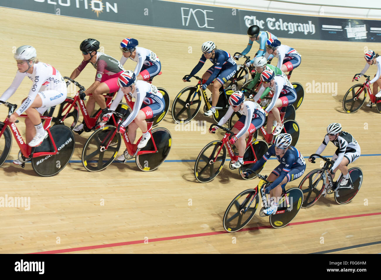 Derby, UK. 15th Aug, 2015. Female cyclists compete in the scratch race ...
