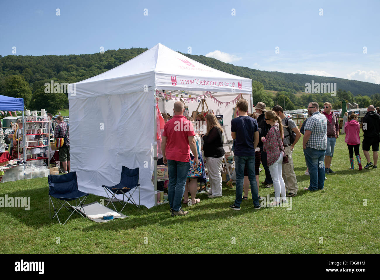 Bakewell, Derbyshire, UK. 15th Aug, 2015. . Huge crowds turn out for ...
