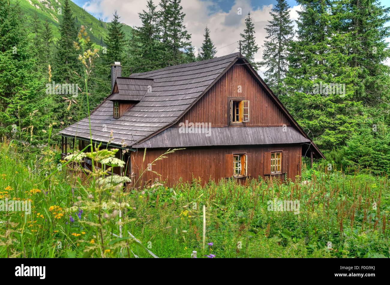Polish hut hi-res stock photography and images - Alamy