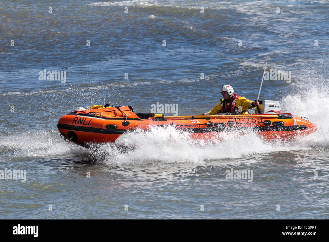 Atlantic 75 class rnli lifeboat hi-res stock photography and images - Alamy