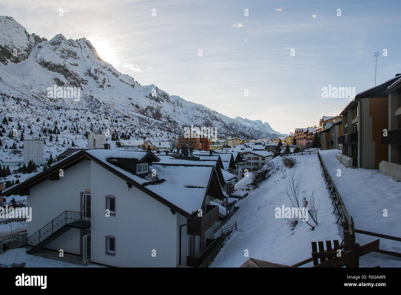 Alpine pass hi-res stock photography and images - Alamy