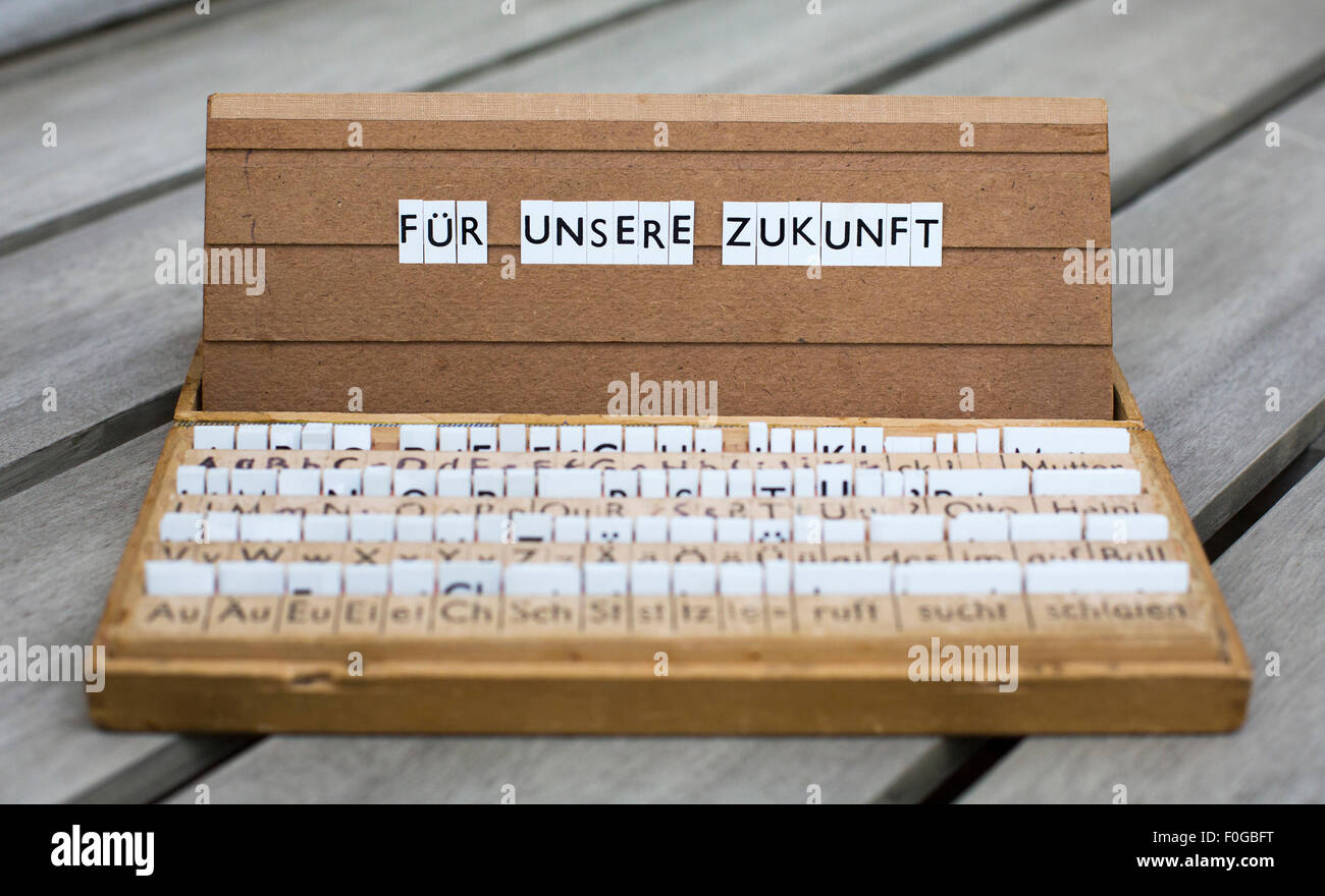a letterbox with the german text: " Für unsere Zukunft" (for our future ...