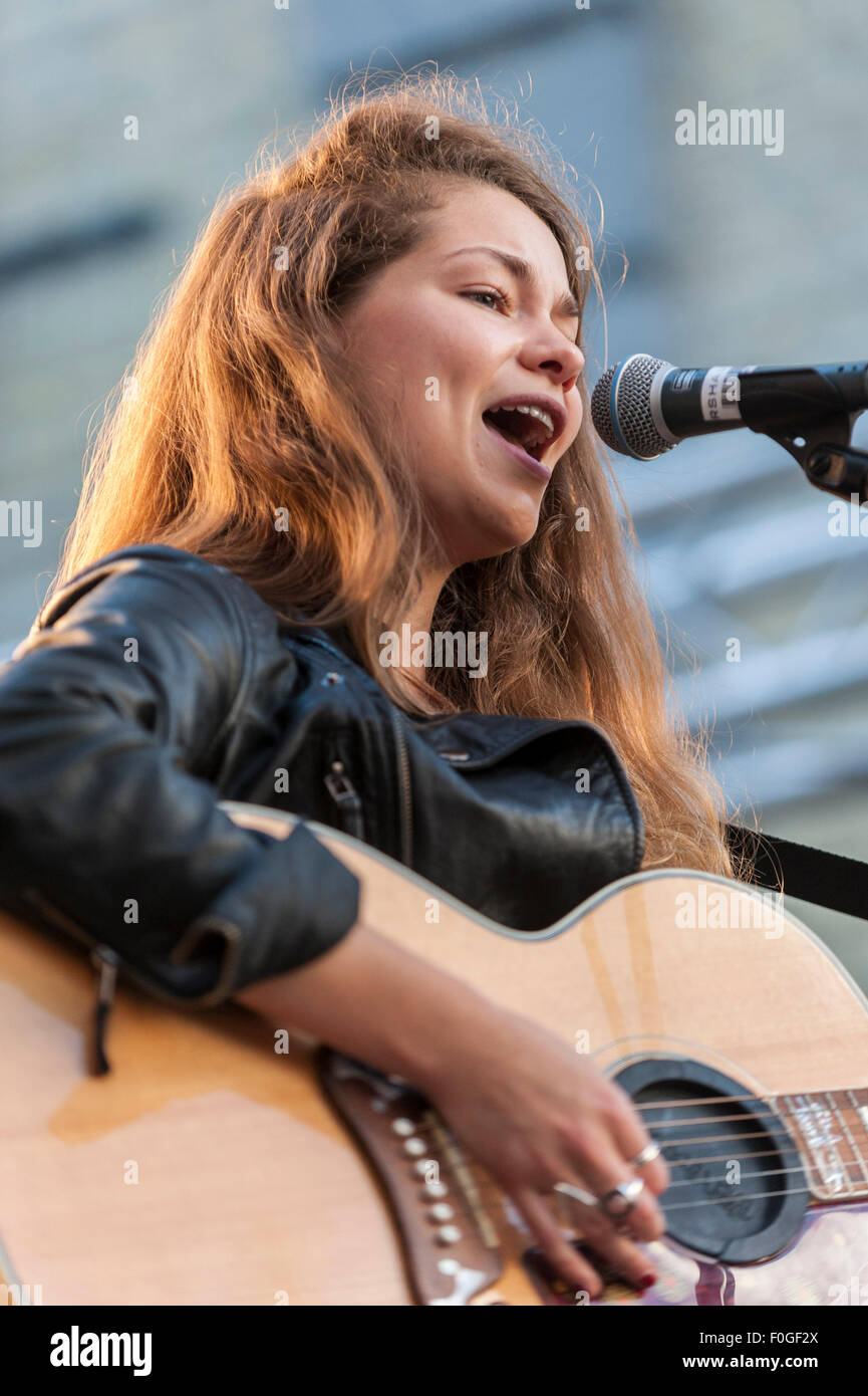 Leah mason hi-res stock photography and images - Alamy