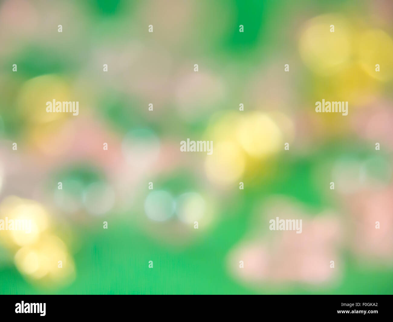 Green glowing cube hi-res stock photography and images - Alamy