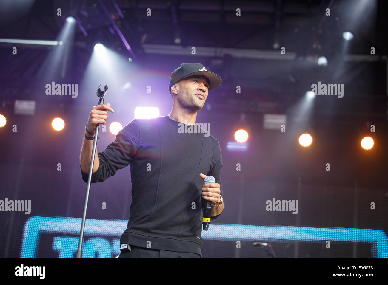Betley, Cheshire, UK. 15th August, 2015. Dutch rapper Dennis Princewell ...