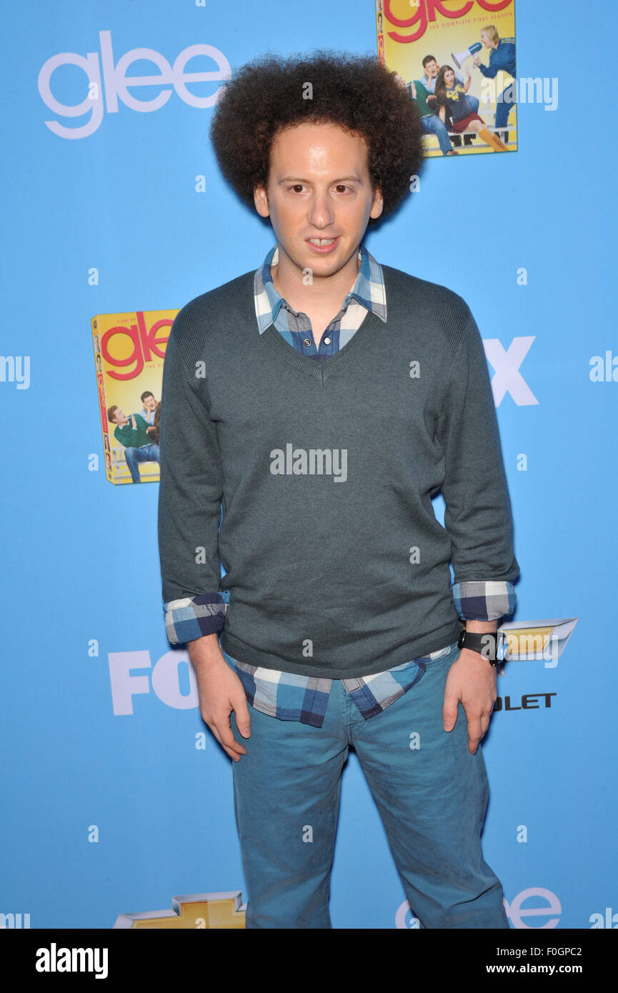 Josh sussman glee season two premiere hi-res stock photography and ...
