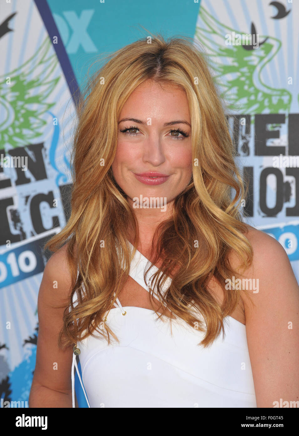 LOS ANGELES, CA - AUGUST 8, 2010: Cat Deeley at the 2010 Teen Choice ...