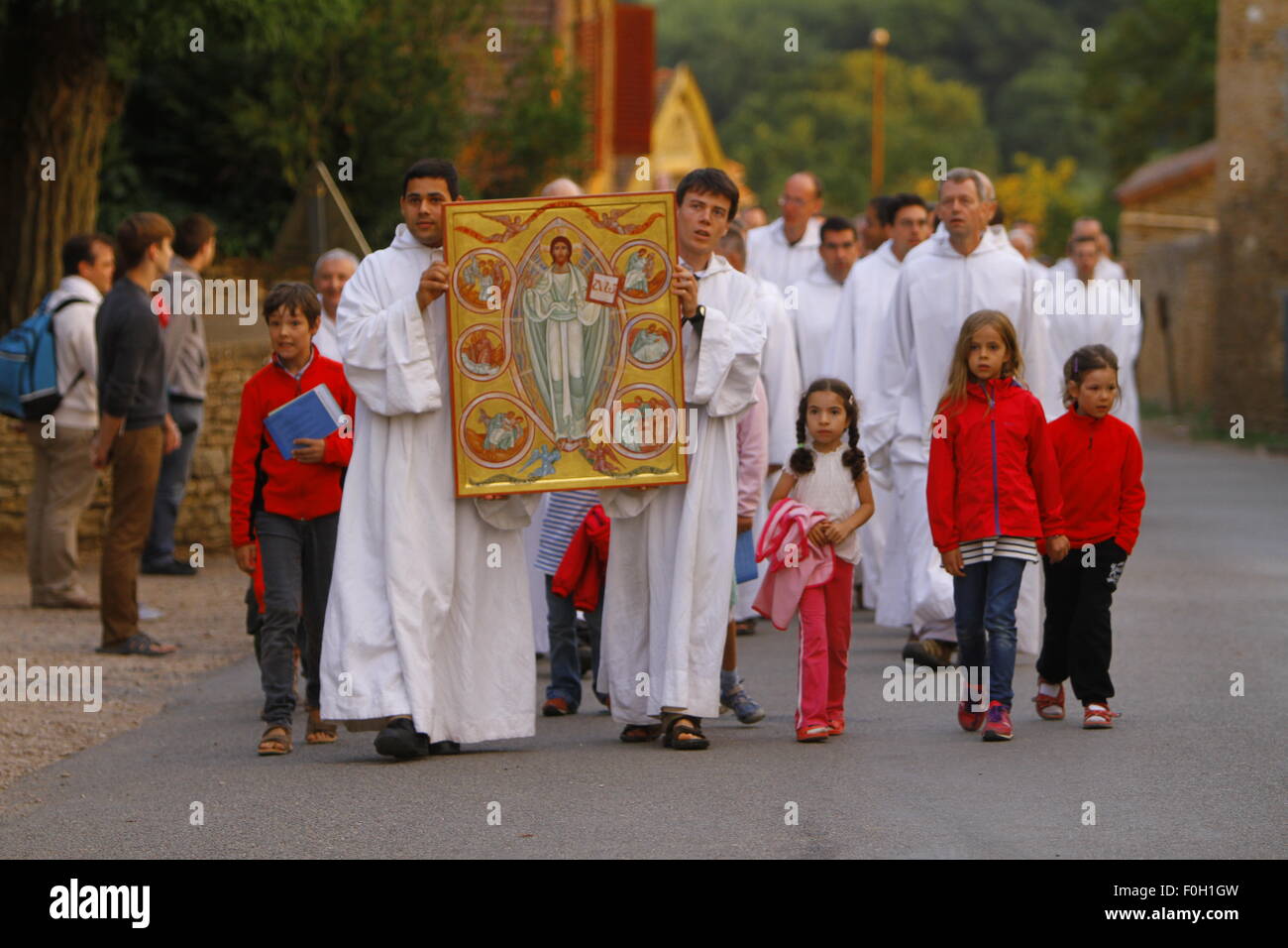 Taizé, France. 15th August 2015. The Icon of Mercy is carried in a ...