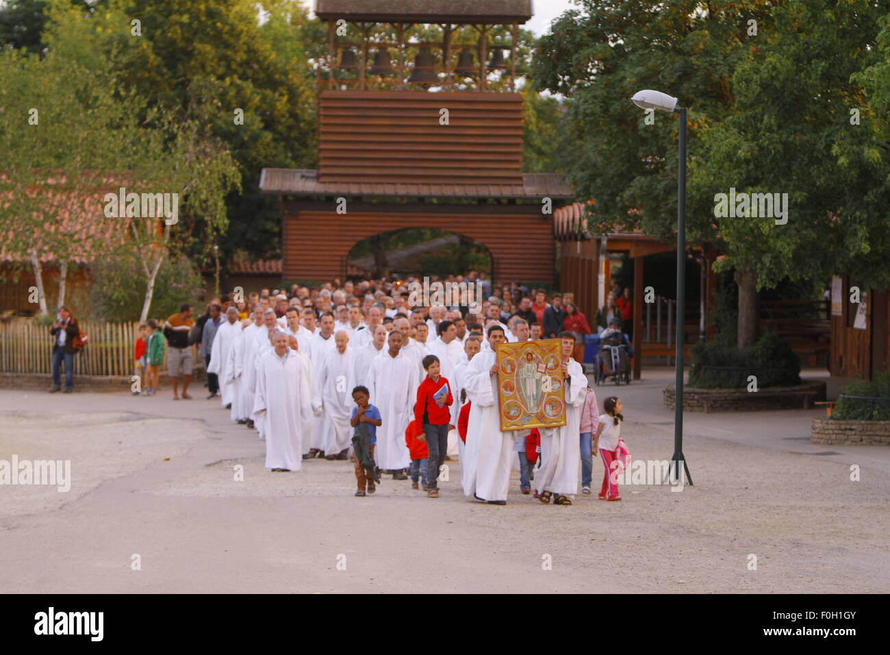 Taizé, France. 15th August 2015. The Icon of Mercy is carried in a ...