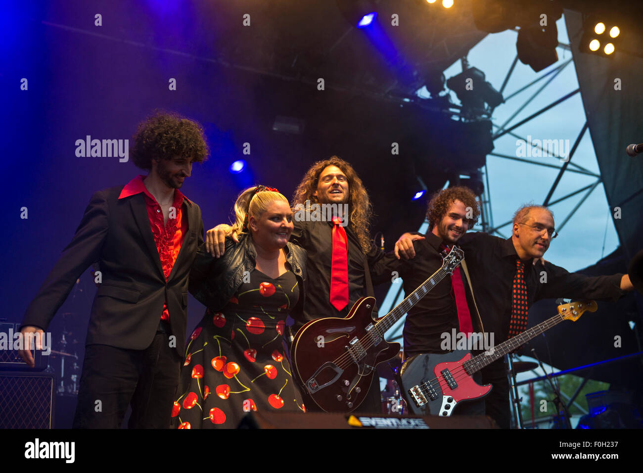 Etica band hi-res stock photography and images - Alamy