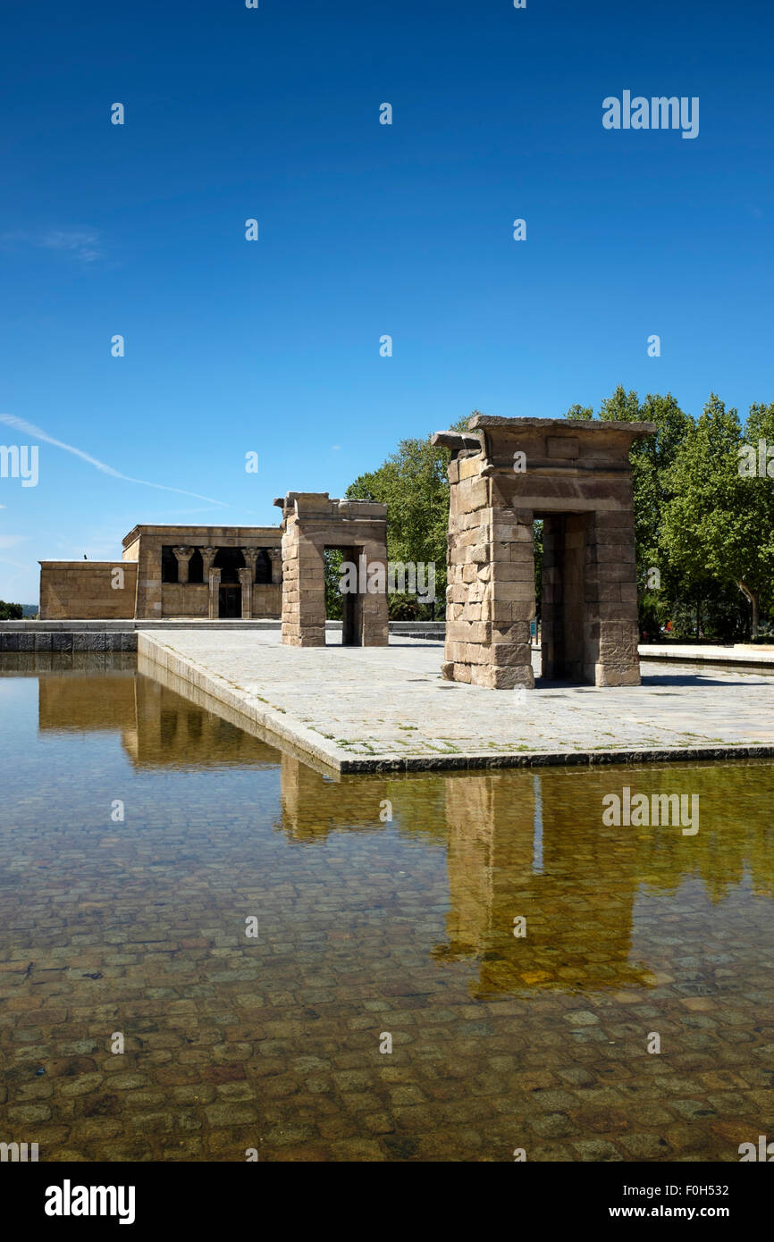 Templo de debod hi-res stock photography and images - Alamy