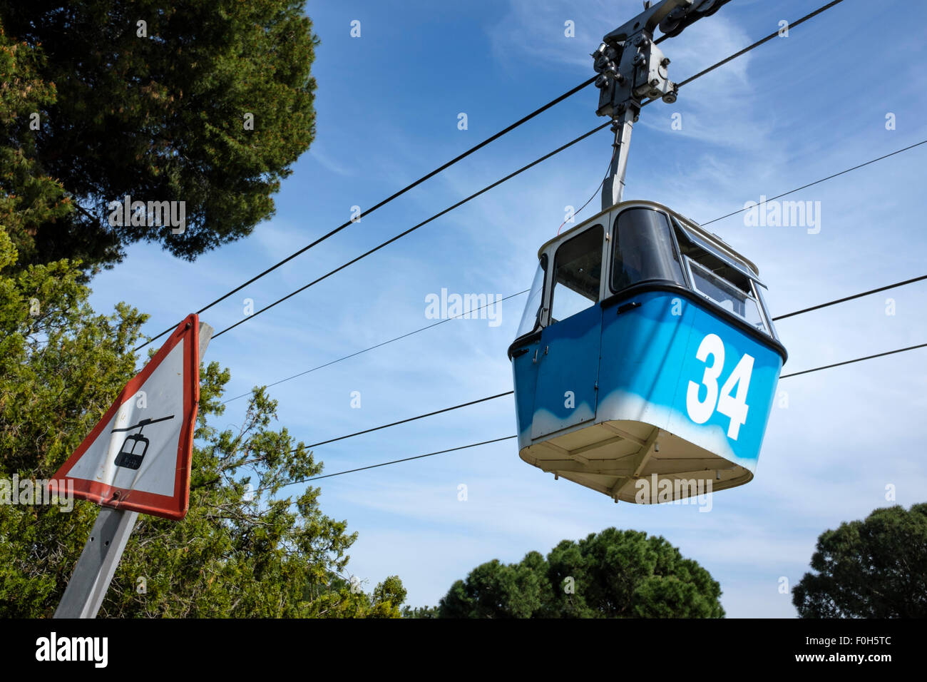 Teleférico de madrid hi-res stock photography and images - Alamy