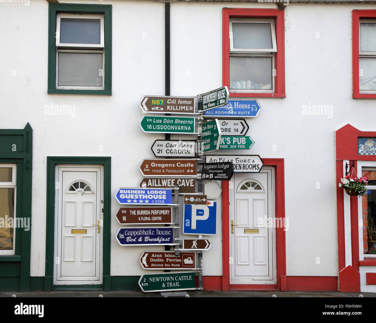 Front sign signs hi-res stock photography and images - Alamy