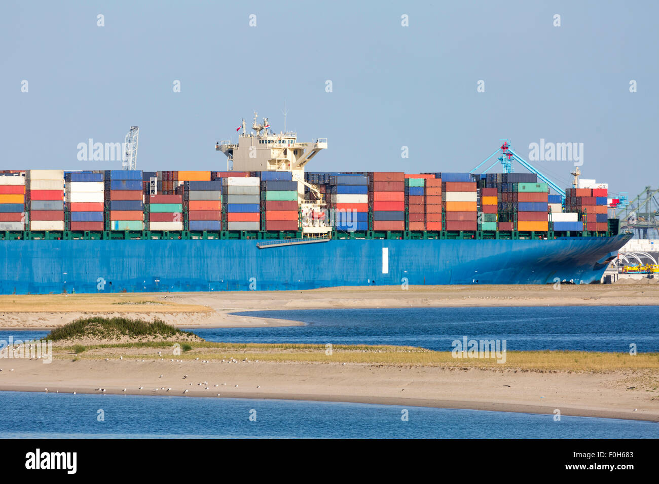 Large container ship Stock Photo - Alamy