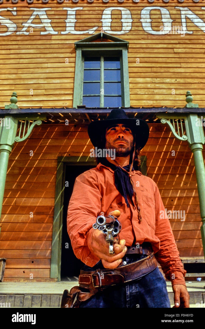 Theme park cowboy hi-res stock photography and images - Alamy